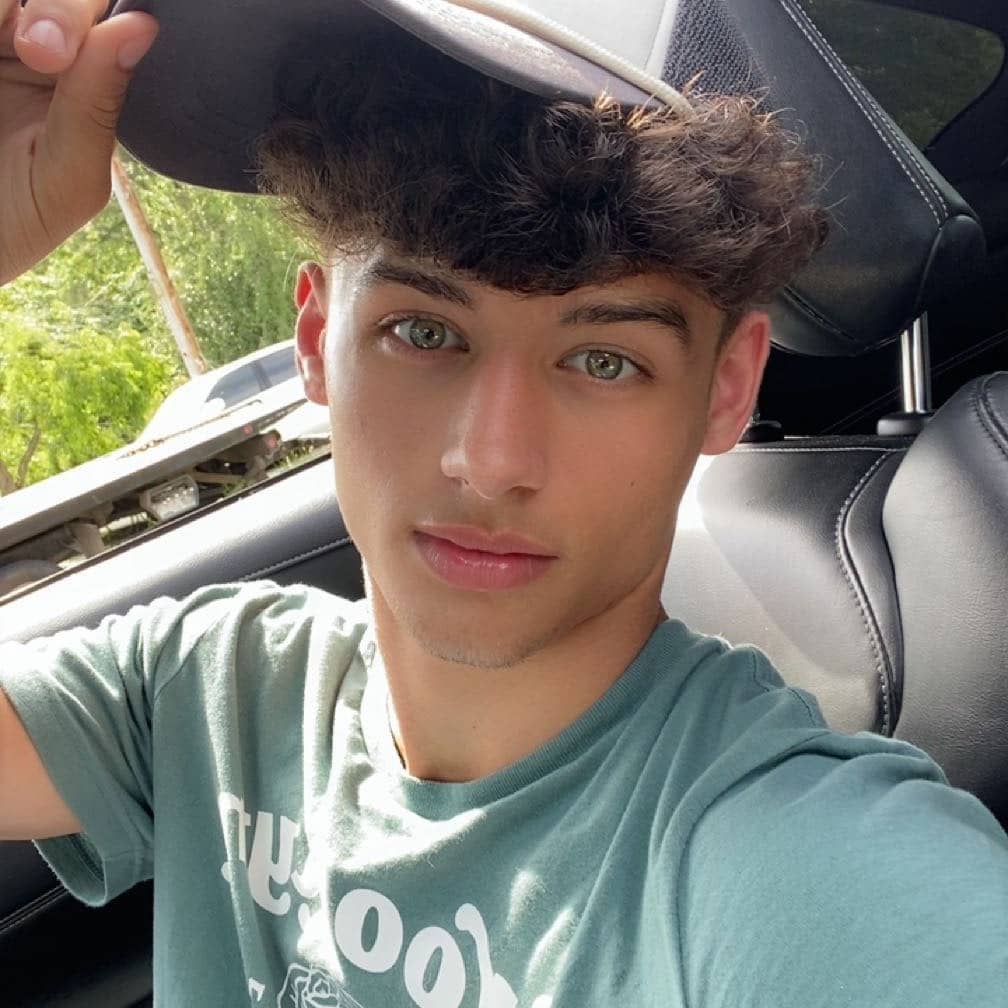 dalton ferguson (@daltonferguson20) / Passes